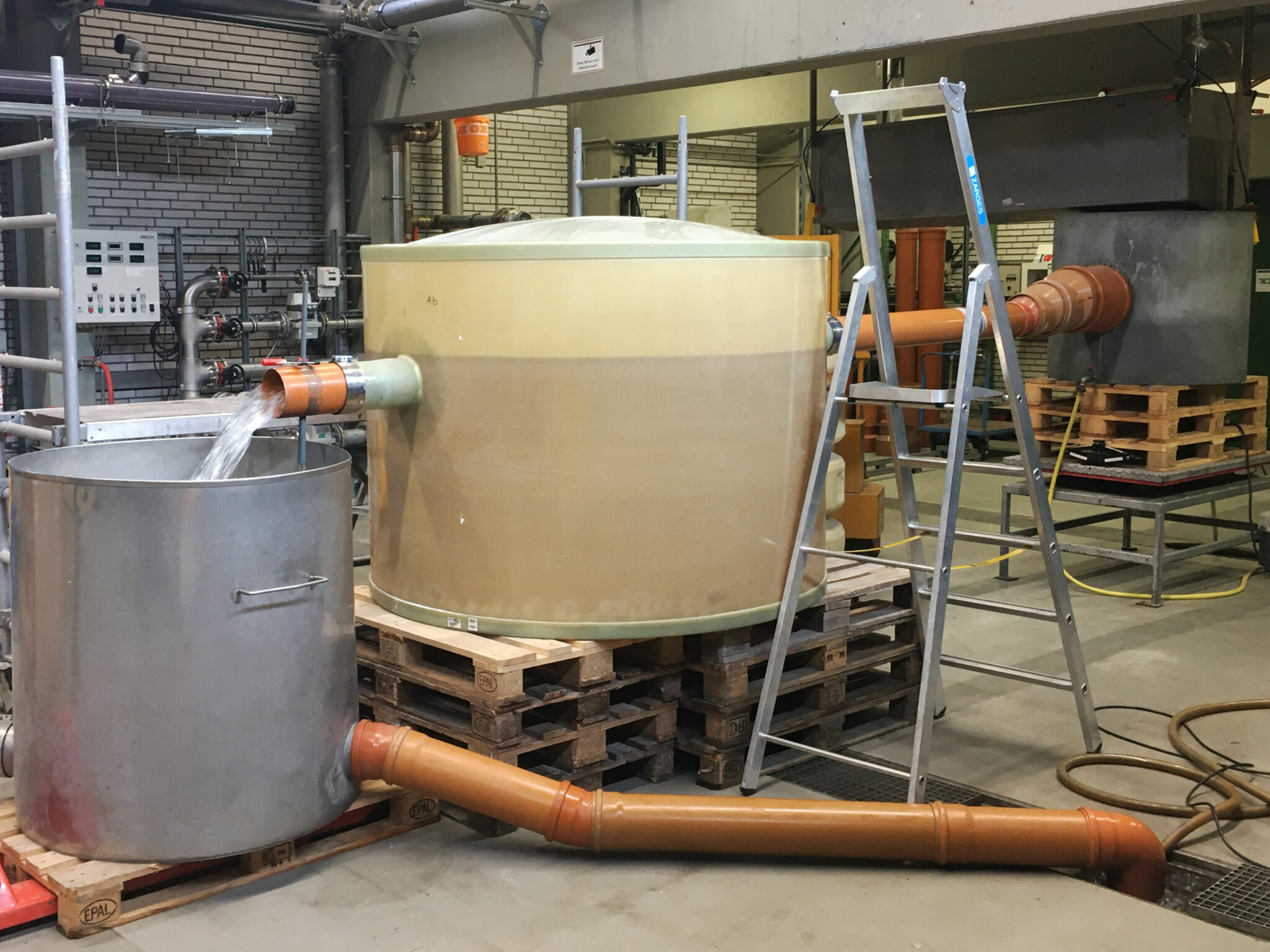 Fettabscheider NS 10 für den Keller: Passt durch jede Tür!