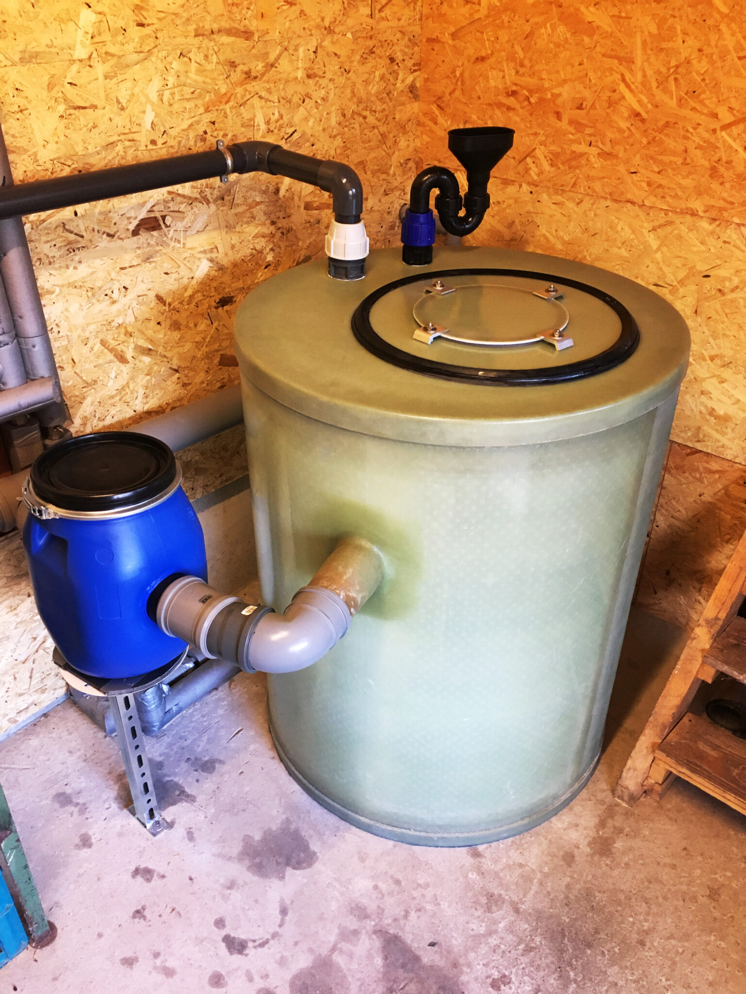 Fettabscheider für den Keller - Haase Tank GmbH